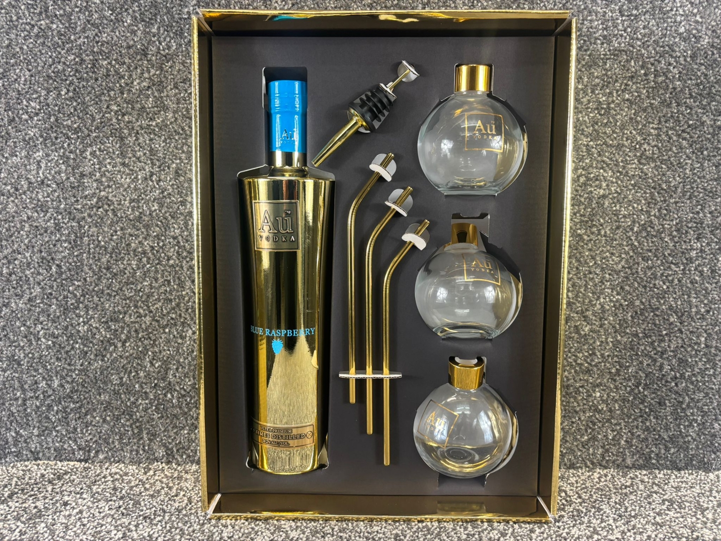 AU Blue Raspberry Vodka & Pourer Gift Box Set